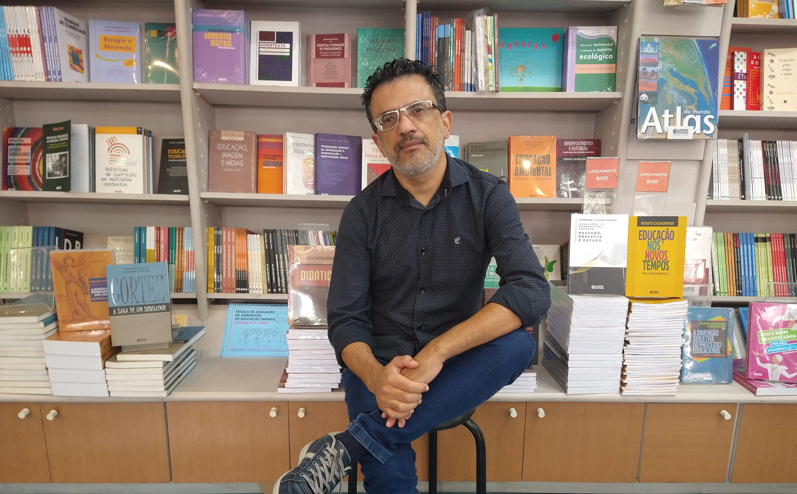 Currículo de Ednei Procópio: Editor de Livros - Ednei Procópio